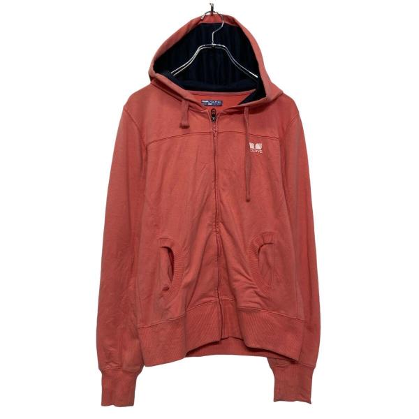 アメリカをメインに世界各地から直輸入する大阪、古着卸、古着屋DEN(デン)は、小売店を通さず、直接お客様へお届けできる為、激安卸価格となっております。さらに￥3,980以上お買い上げは送料無料です。