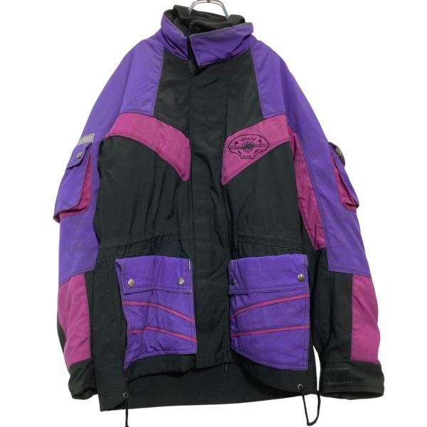 アメリカをメインに世界各地から直輸入する大阪、古着卸、古着屋DEN(デン)は、小売店を通さず、直接お客様へお届けできる為、激安卸価格となっております。さらに￥3,980以上お買い上げは送料無料です。