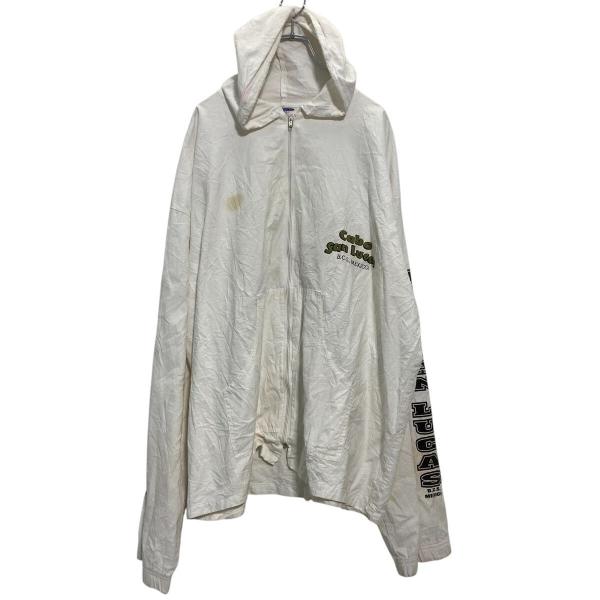 アメリカをメインに世界各地から直輸入する大阪、古着卸、古着屋DEN(デン)は、小売店を通さず、直接お客様へお届けできる為、激安卸価格となっております。さらに￥3,980以上お買い上げは送料無料です。