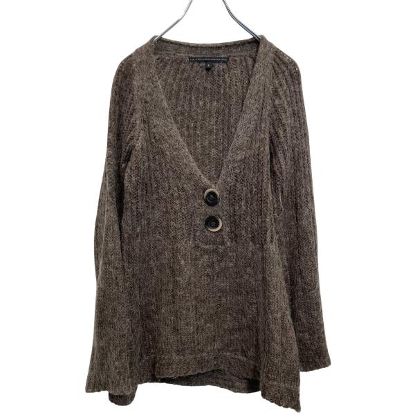 アメリカをメインに世界各地から直輸入する大阪、古着卸、古着屋DEN(デン)は、小売店を通さず、直接お客様へお届けできる為、激安卸価格となっております。さらに￥3,980以上お買い上げは送料無料です。