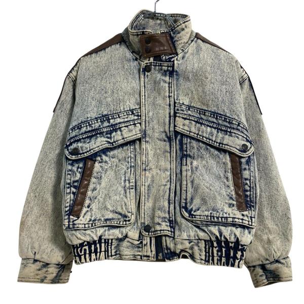 アメリカをメインに世界各地から直輸入する大阪、古着卸、古着屋DEN(デン)は、小売店を通さず、直接お客様へお届けできる為、激安卸価格となっております。さらに￥3,980以上お買い上げは送料無料です。