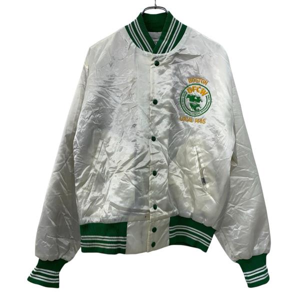 アメリカをメインに世界各地から直輸入する大阪、古着卸、古着屋DEN(デン)は、小売店を通さず、直接お客様へお届けできる為、激安卸価格となっております。さらに￥3,980以上お買い上げは送料無料です。