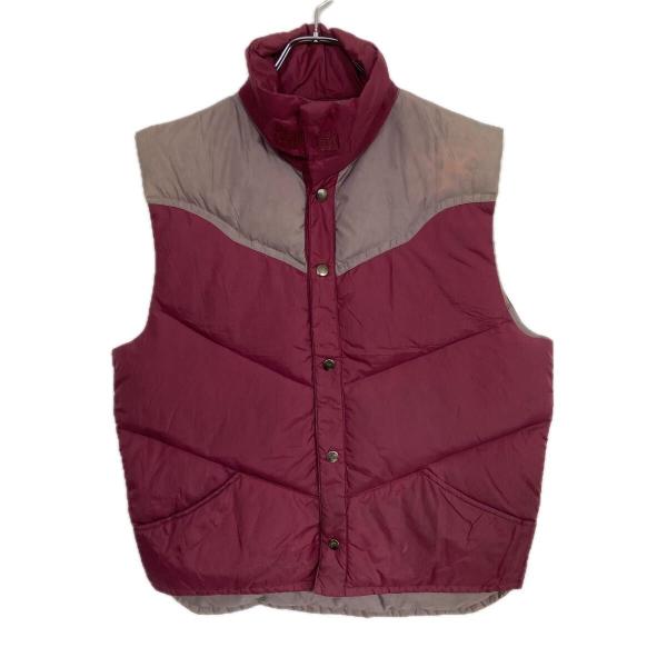 アメリカをメインに世界各地から直輸入する大阪、古着卸、古着屋DEN(デン)は、小売店を通さず、直接お客様へお届けできる為、激安卸価格となっております。さらに￥3,980以上お買い上げは送料無料です。