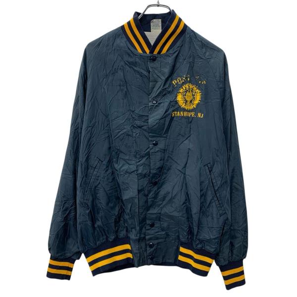 アメリカをメインに世界各地から直輸入する大阪、古着卸、古着屋DEN(デン)は、小売店を通さず、直接お客様へお届けできる為、激安卸価格となっております。さらに￥3,980以上お買い上げは送料無料です。