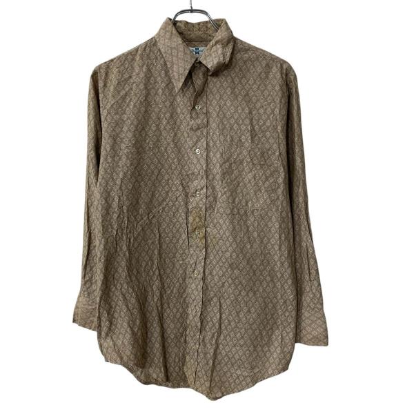 アメリカをメインに世界各地から直輸入する大阪、古着卸、古着屋DEN(デン)は、小売店を通さず、直接お客様へお届けできる為、激安卸価格となっております。さらに￥3,980以上お買い上げは送料無料です。