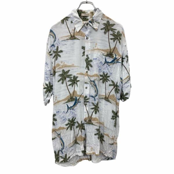 アメリカをメインに世界各地から直輸入する大阪、古着卸、古着屋DEN(デン)は、小売店を通さず、直接お客様へお届けできる為、激安卸価格となっております。さらに￥3,980以上お買い上げは送料無料です。