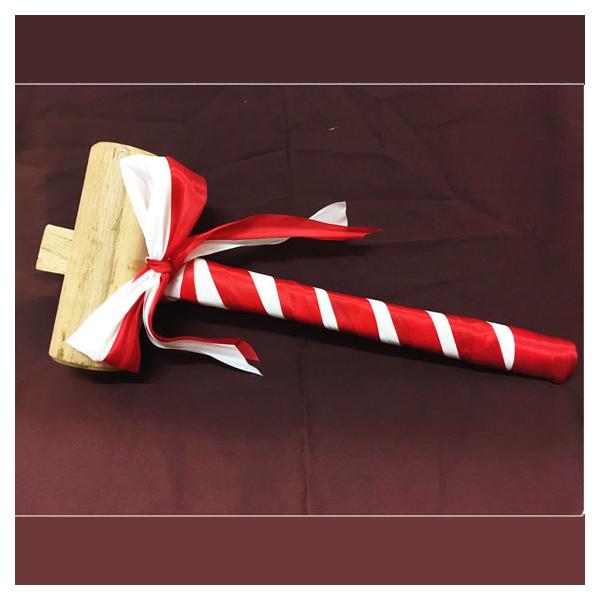 鏡開き用クラッカー樽四斗樽タイプや一斗樽タイプのご利用で、木槌の本数を追加される際にお申込みください。【サイズ】頭部分：Φ約4cmｘ約11cm　柄の長さ：約30cm※木槌のみのお申込みはいただけませんのでご注意くださいませ。※木槌のサイズに...