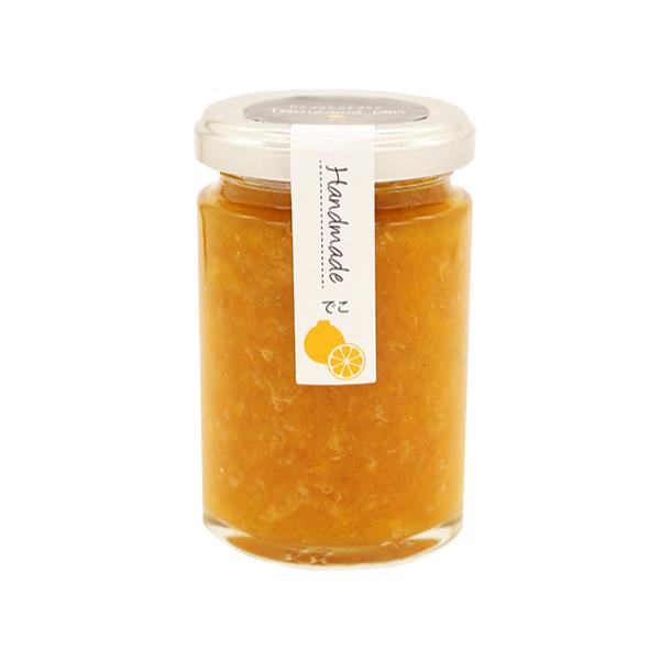 瓶入　添加物を使わず、果物とお砂糖だけで作りました。九州産の不知火（しらぬい）を使い、ひとつひとつ手づくりで素材の味をしっかりと感じられるマーマレードに仕上げてます。不知火（しらぬい）は「清見」と「ポンカン」の交配してできた柑橘類で別名デコ...