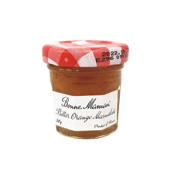 フランスをはじめ世界中で人気のボンヌママン。甘酸っぱい正統派のママレードです。オレンジの皮のほろ苦さと果実の酸味がほどよくマッチし、バランスの取れた味わいです。30gと食べきりサイズなので、お気軽にお使いいただけます。