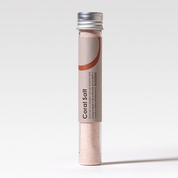 コーラルソルトは10種類の天然ミネラルを含んだピンク色の岩塩です。まろやかで深みがあり特に魚料理、サラダ、お刺身に最適な岩塩です。とても優しい味で甘みを感じる岩塩なので、ドレッシングやお醤油の代わりにコーラルソルトだけでお試し下さい。また、...