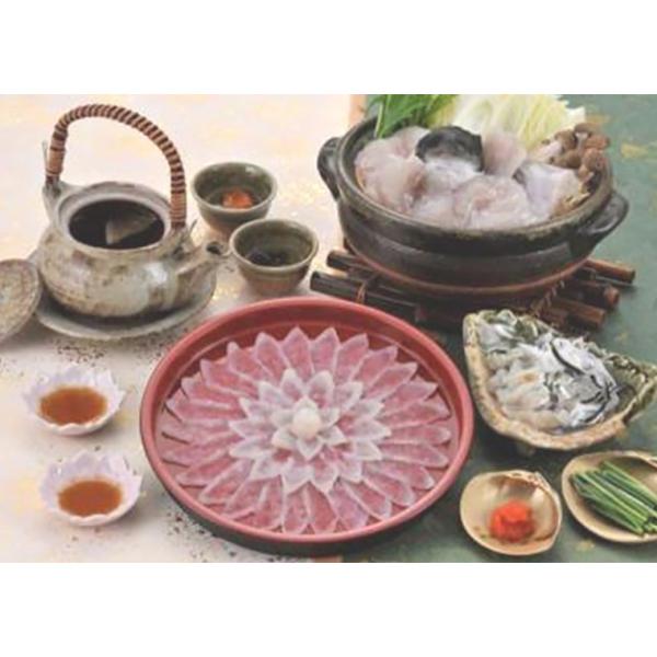 【全品送料無料】【わが街とくさんネット】■規格：とらふく刺身50g（プラスチック皿21cm盛り）、とらふく皮40g、ふくちり240g（アラ：トラフグ・身：マフグ各120g）、ひれ酒用ヒレ3枚、ポン酢35g×3、モミジオロシ16g■サイズ(m...