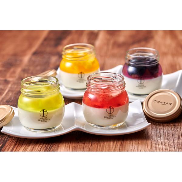 フレッシュな果物を使用した4種類のフルーツゼリーと口当たりなめらかな杏仁豆腐を瓶に閉じ込めました。------------ 　【おすすめ用途】※熨斗やギフト包装対応ができない場合がございます。各商品ページでご確認ください。 内祝 出産 結婚...