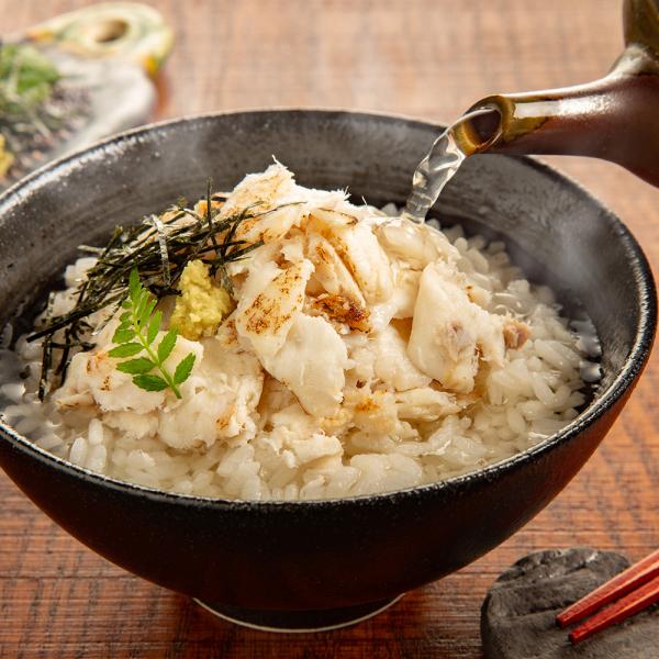 国産の真鯛を新鮮なうちにさばき、しっとりふっくらと焼き上げてから、「炙り」を入れて香ばしい風味に仕上げています。------------ 　【おすすめ用途】※熨斗やギフト包装対応ができない場合がございます。各商品ページでご確認ください。 内...