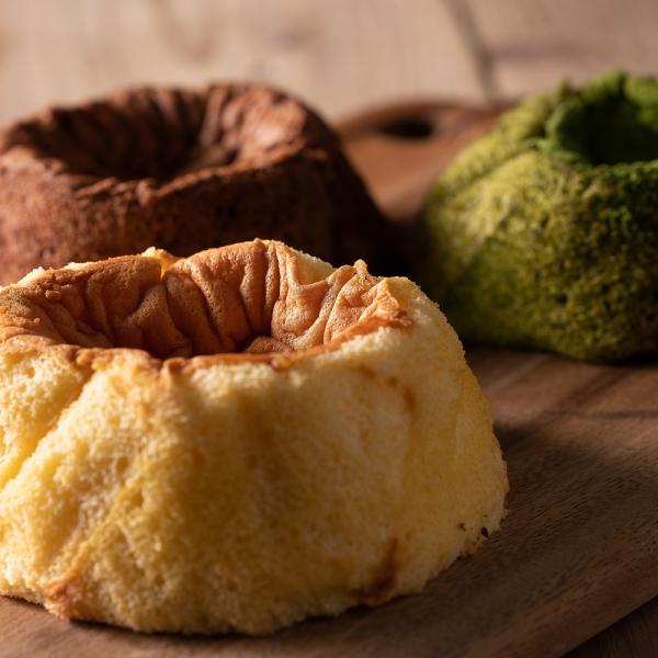 人気の半熟生カステラ3種類をミニサイズのセットでお届けします。一つずつギフト箱に入っているのでプレゼントとしてもご利用頂けます。------------ 　【おすすめ用途】※熨斗やギフト包装対応ができない場合がございます。各商品ページでご確...