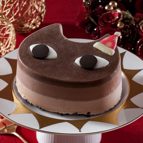 猫のかたちが愛らしいクリスマスのアイスケーキ。ビターとミルクの2層のチョコアイスに、食感を楽しめる削りチョコを忍ばせました。------------ 　【おすすめ用途】※熨斗やギフト包装対応ができない場合がございます。各商品ページでご確認く...