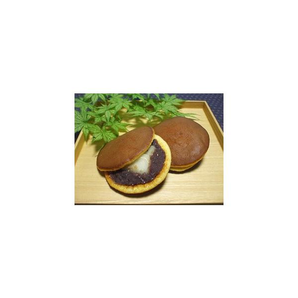 代表銘菓「羽二重餅」を、北海道産の小豆を使った粒あんと共にどら焼き生地ではさんだ「どら焼き」　たっぷりの粒あんと柔らかなやさしい食感の羽二重餅が相まった、餅入りのどら焼きをお楽しみ下さい。●商品内容：羽二重どら焼　５個入●日持ち：１０日間●...