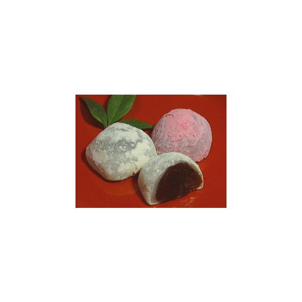 加賀産米飴入りの特製黒煉餡を薄い求肥で包み、紅白の阿波特産純和三盆で仕上げた古くから加賀に伝わる伝統銘菓で御座います。白は鶴を、紅は旭日の瑞相を表していると言われております。●商品内容：一口千歳　２０ヶ入●日持ち：１５日間●製造発送元：菓匠高木屋