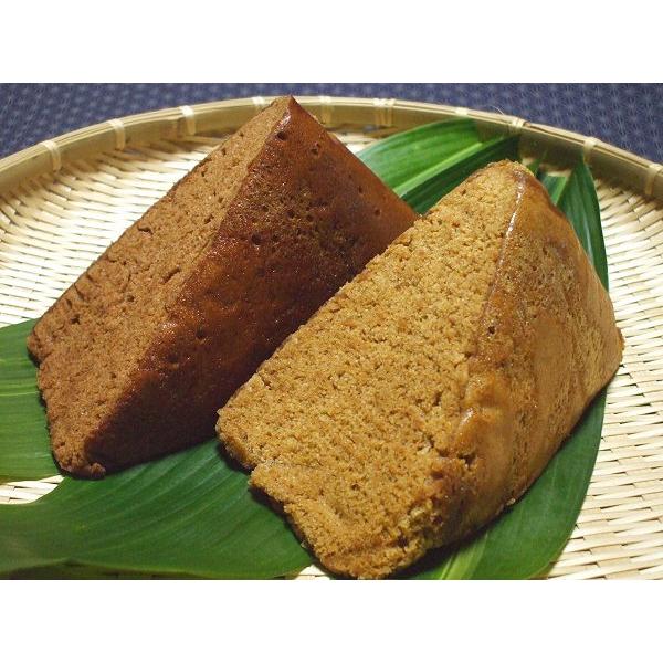 鹿児島では昔から各家庭ならではの「ふくれ」が作られ親しまれる郷土菓子でございます。小麦粉に砂糖や卵、ソーダ（重曹）を加え、保存料などの添加物を使わずに蒸し上げた素朴なお菓子で、シフォンケーキの様な食感にふっくらと蒸し上げたお菓子は、やさしい...