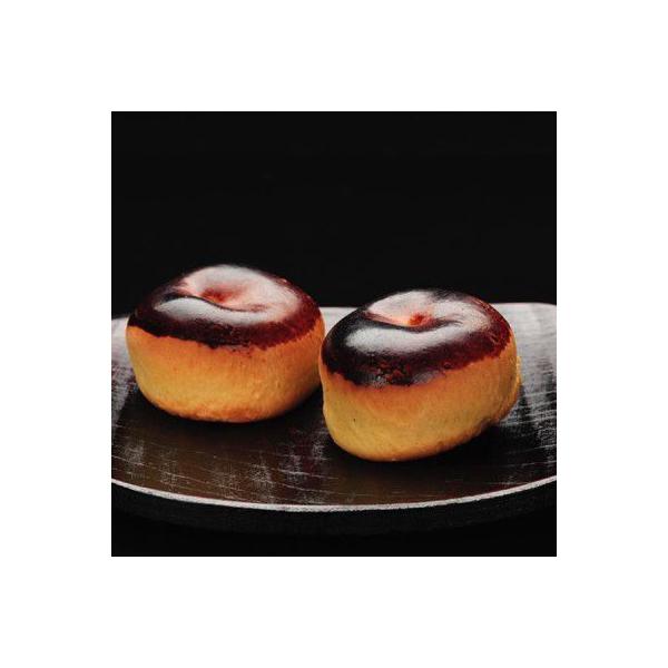 創業1899年。以来百有余年の歴史の中で育まれた伝統の技。昔ながらの製法にこだわり、マーガリンを使っておりません。卵の風味豊かな皮に、刻んだ栗を混ぜた白餡がはいっています。どことなく懐かしい、素朴な味わいの栗饅頭です。内容量：２０個商品サイ...