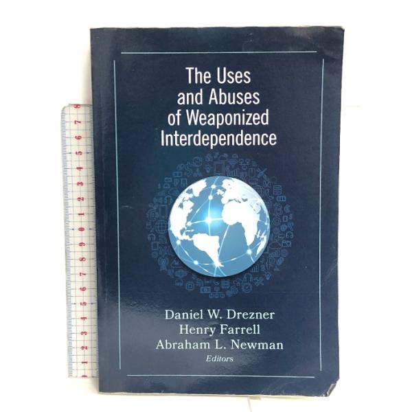 表紙にスレ、ヨレ、ヤケ、天地小口にヤケ、シミ、本にヨレ、ヤケ、強い書き込み、があります。本を読むことに支障はございません。※注意事項※■商品・状態はコンディションガイドラインに基づき、判断・出品されております。■付録等の付属品がある商品の場...