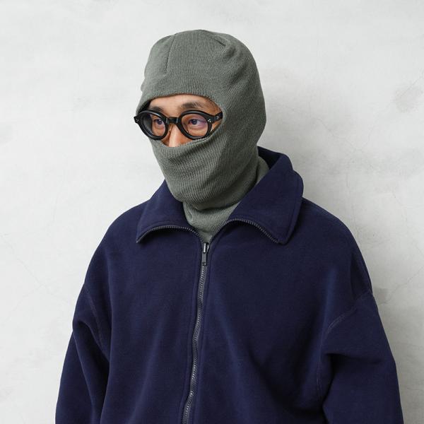 ■商品説明米軍実物のバラクラバです。 寒冷地での任務や訓練を想定して採用されてきた装備で、顔全体から首元までをしっかり覆い、防寒性と防風性に優れています。長年にわたり米軍で使用されてきた実績があり、実用性を重視した作りが特徴です。素材にはウ...