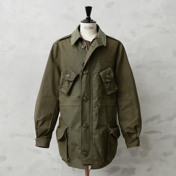 ■商品説明カナダ軍で1990年代頃まで主に使用されていた、MK-2 コンバット ジャケット ODが入荷しました。地上兵士（GROUND SOLDIER：GS）が着用していたジャケットで、襟はコーデュロイの切り替えになっており、ジャケットとし...