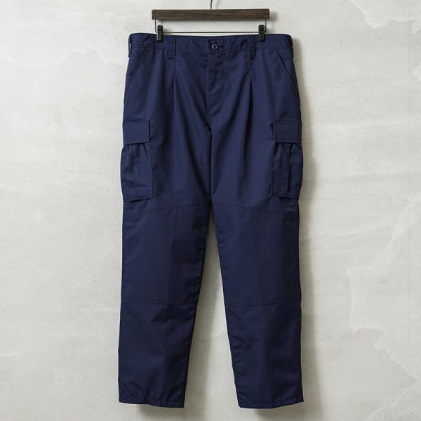 ■商品説明アメリカ軍の一部門でもある米国沿岸警備隊（U.S. COAST GUARD／USCG）で使用されているOPERATIONAL DRESS UNIFORM（オペレーショナル ドレス ユニフォーム）通称ODUと呼ばれるパンツで、沿岸警...
