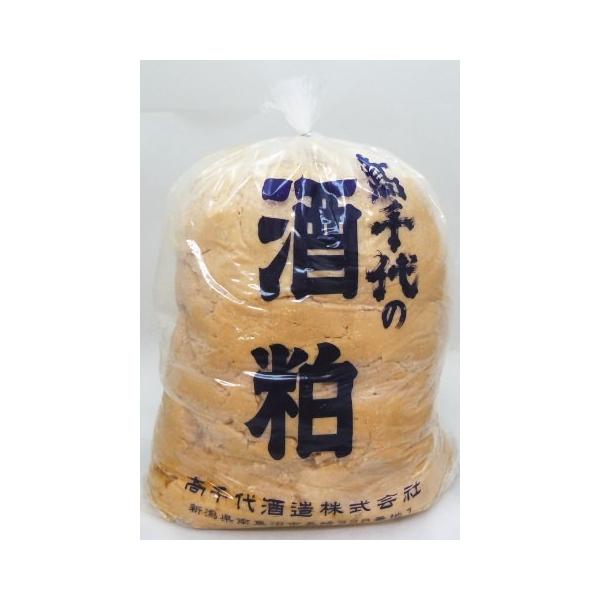 【商品名】魚沼の地酒 高千代の熟成酒粕（練り粕・踏み粕）4kg【内容量】業務用・大容量の4kgまとめ買いにもおすすめ。【特徴】ビタミン、アミノ酸、食物繊維、酵素などが含まれる栄養豊富な発酵食品。【用途】瓜（うり）、きゅうり、大根などの奈良漬...
