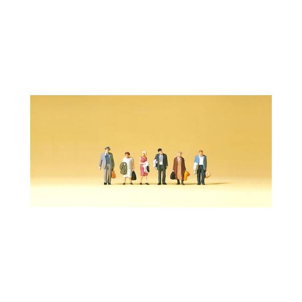プライザーなどの海外製フィギュアは生産時期やロットによって塗装が表示画面のものと異なる場合がございます。あらかじめご了承ください。