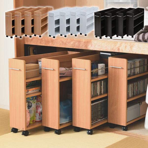 キャスター付きの便利な押入れラック4個組。取っ手はどちらにも取り付け可能なので、収納箇所の向きは左右入れ替えできます。本やメディア類や、日用品のストックまで、押入れ内のスペースを有効活用するのでお部屋をすっきり片付けられます。サイズ：（1個...