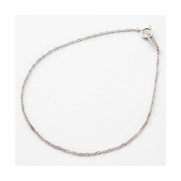 最高級素材の純プラチナを約1g使用したシンプルなのに存在感抜群のスクリューブレスレット。さり気ないおしゃれを手首に演出してくれます。リストウォッチやダイヤモンドのブレスレットなどとのコーディネートをお楽しみいただけます。約18cm、幅約1....