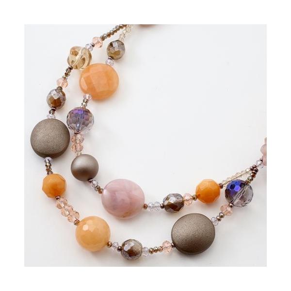 イタリアの最先端ファッションの都「ミラノ」で活躍するジュエリーデザイナーのアヴェ・テッタマンティ。ベニスの熟練職人のベネチアンガラスを使い洗練されたデザインセンスとイタリア人ならではの色使いを持ち合わせ、イタリアはもちろん世界中の大人の女性...