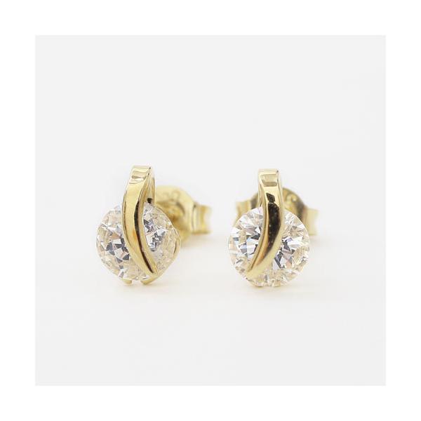 ドイツ・メルツ社製 かわいい程良い大きさのスタッドピアスです。軽くて、さりげないのが特徴です。キュービックジルコニアが耳元でキラキラと輝き、センターにゴールドがおしゃれな存在感を演出しています。いつまでも色あせることの無い、高級素材・9金イ...