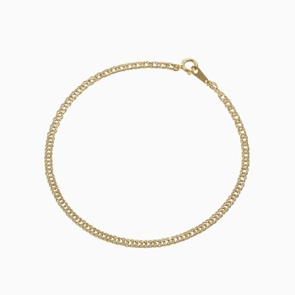 高級素材である、18金（K18）を使用したイタリアでは定番のデザインの中空ダブルキヘイ。華やか過ぎない気品ある編込み仕上げのデザイン。ボリュームがあるのに軽い着け心地が人気の秘密です。もちろんそのままでも、またお持ちの他のチェーンとのコーデ...