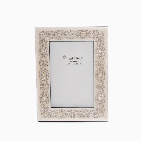 家族や大切な人の思い出や、インテリアとしても。スマートフォンの時代だからこそオシャレで新たな発見を感じられます。【素材】・TULIPWOOD（USA）　　　　・POPLAR（ITALY）　　　　・ERABLE（CANADA）　　　　・一部塗...