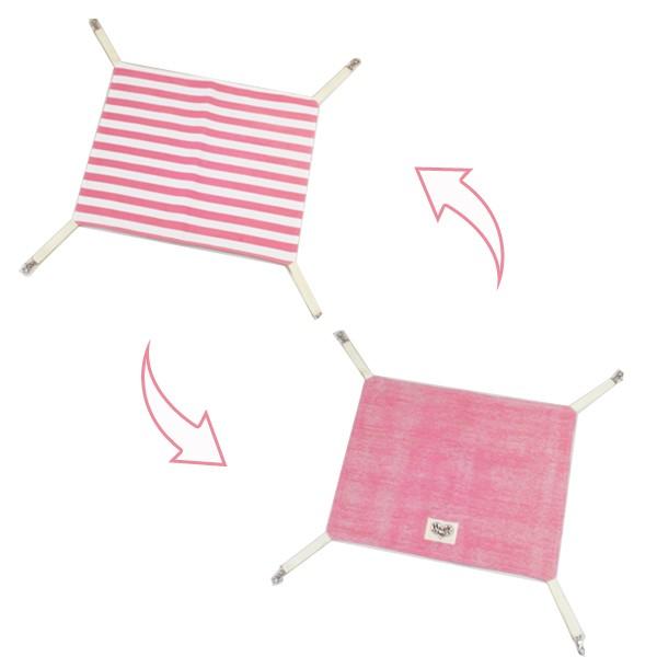 生地も暑い時期にぴったりなサラサラで、リバーシブルとなっています。【カラー】ストライプピンク【材質・成分・素材など】表面（ボーダー生地）：ポリエステル、ポリウレタン、裏面：綿【適応体重】適応体重6kgまで【製造国】中国【サイズ】W50×D4...