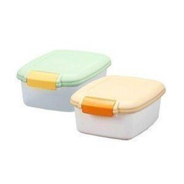 ●ソーシャルギフト注文について・一部設置商品は対象外です。 対象外の場合はメールにてご連絡させていただきます。・土日祝は優良配送の対象外となります。＊袋のままドライフードやジャーキーを入れやすい幅広で底を浅くしたデザインの密閉フードストッカ...