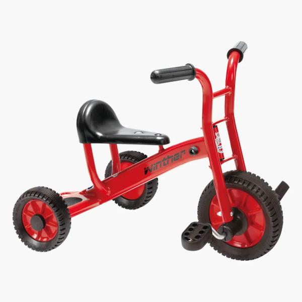 ●子どもにとっての乗りやすさを 人間工学的に徹底的に研究した設計で、 ボルトやナットもすべてが内部に組み込まれた三輪車です。 ●車輪に足が巻き込まれないようなホイールの加工など、 細部にわたって安全性が追求されています。【サイズ】本体サイズ...