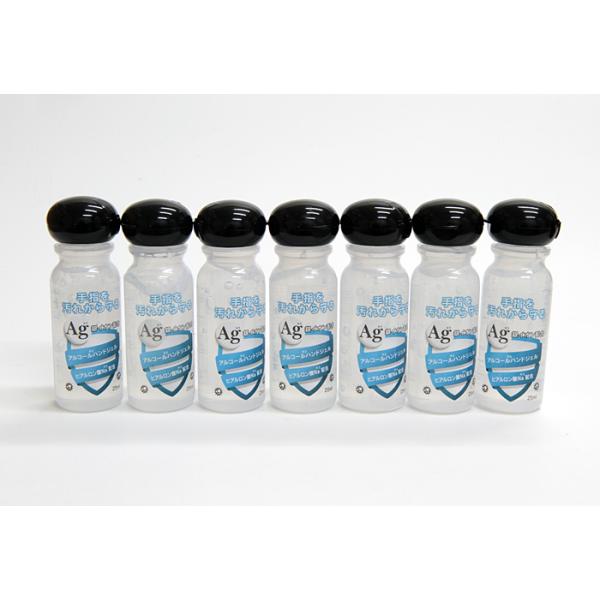 7本セットになります。潤いヴェールで手指をガード！手指を汚れから守ります。 携帯に便利な容量25ml。いつでもどこでも除菌できます。【仕様】本体サイズ：約幅10×高さ90×10mm本体重量：約35g内容量：25ml素材・成分水、エタノール、...