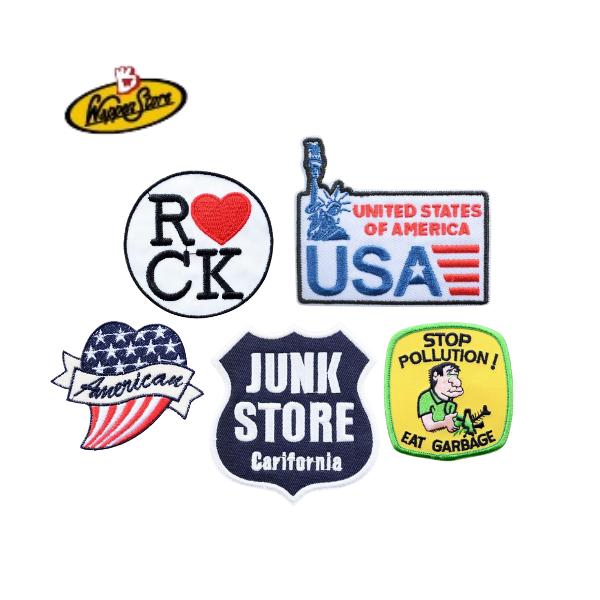 英字・アルファベットの入ったアメリカンデザインのオシャレな刺繍ワッペン・パッチです。50〜70年代アメリカのアドバタイジング(Advertising/広告)がモチーフとなっています。とってもキュートな「ロック・ラブ」のメッセージ刺繍ワッペン...