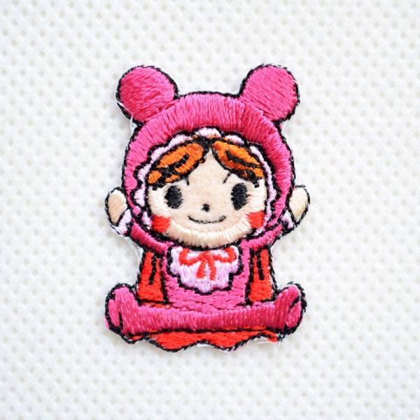 絵本、テレビアニメ、映画でおなじみの「それいけ！アンパンマン」のキャラクターたちがかわいいワッペンになりました。ミニタイプのワッペンになっているので、小さい物(ランチバッグ・ティッシュケース・ハンカチなど)への目印に便利です。入園・入学の準...