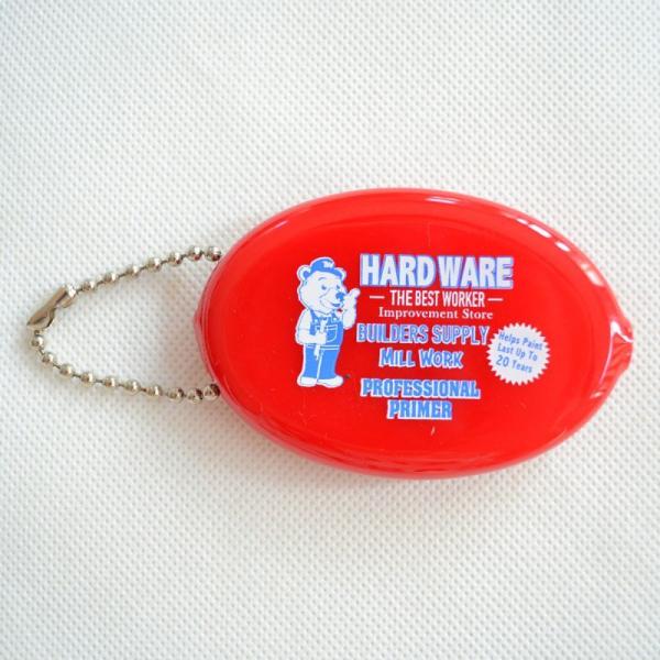 人気のアメリカ製ラバーコインケース・クイコイン(QUIKOIN)。手に握ってギュッと押さえると、パカッと割れてコインを出し入れできるという、極めてシンプルな構造のこの小銭入れ。慣れてくれば一般的なジッパータイプの小銭入れよりはるかにスムーズ...