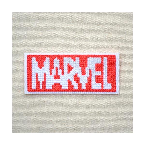 アメリカのマンガ出版社「マーベルコミックス(Marvel Comics)」のオフィシャル刺繍シールワッペンです。マーブルコミックスのキャラクターの細かな表情までピクセル柄で表現しています☆またデザインも豊富なので、複数枚をセットで貼り付ける...