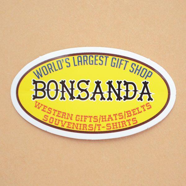 英字・アルファベットの入ったアメリカンデザインのオシャレなステッカー・シールです。50〜70年代アメリカのアドバタイジング(広告)がモチーフとなっています。白色のビニール素材に印刷されており、耐水性があるので、屋外使用も可能。車・バイク、ヘ...