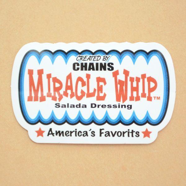 英字・アルファベットの入ったアメリカンデザインのオシャレなステッカー・シールです。50〜70年代アメリカのアドバタイジング(広告)がモチーフとなっています。白色のビニール素材に印刷されており、耐水性があるので、屋外使用も可能。車・バイク、ヘ...