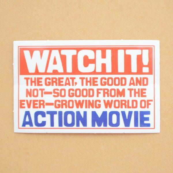 英字・アルファベットの入ったアメリカンデザインのオシャレなステッカー・シールです。50〜70年代アメリカのアドバタイジング(広告)がモチーフとなっています。白色のビニール素材に印刷されており、耐水性があるので、屋外使用も可能。車・バイク、ヘ...