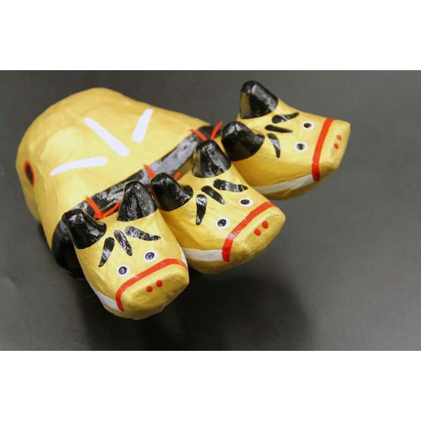 サイズ　約　13.0×12.0×10.0（cm）材質　　紙紙箱入製造元　(有)荒井工芸所一つ一つ手作業で作っています。表情など個体差があり、写真と少し異なるなる場合がございます。塗料の問題で色むらかすれ等ございます。話題のおもしろ商品ばかり...