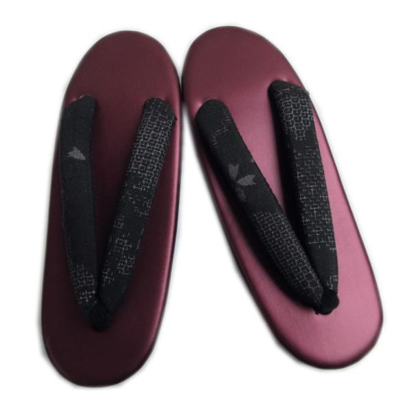 台に少傷・汚れ等難有（画像5・6参照）の為の特価です。難の程度や場所はお選び頂けません。機能的な不足はありません。小粋で上品な結城紬シルク鼻緒ゾウリ。洗える着物・小紋・紬等のカジュアルきものに。着物姿がより上品＆オシャレに。古典的で上品な和...