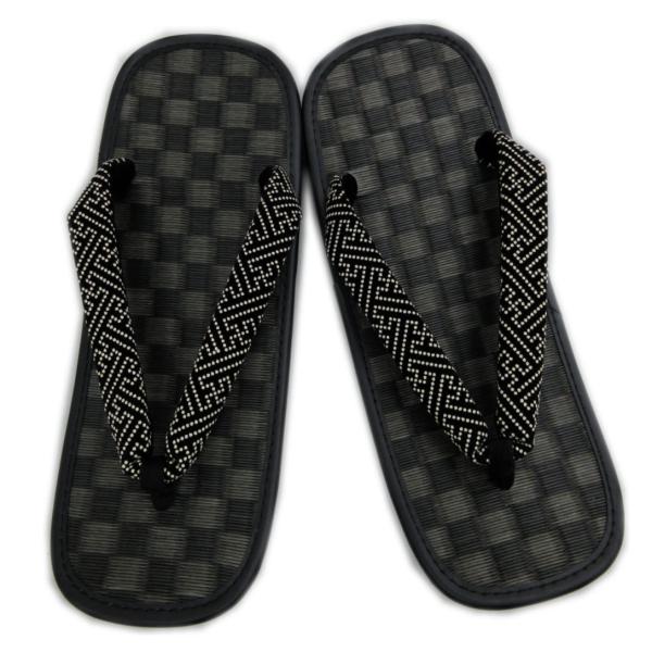 粋な紳士用雪駄。浴衣＆甚平・着物＆作務衣＋デニムもＯＫ。畳表黒台がオシャレ。ラジアル底で滑りにくく安心。ゆかた・きもの姿が粋にカッコ良くなります。父の日＆誕生日プレゼントや海外＝外国人様へのお土産にもＧＯＯＤ。お祭りや花火大会の浴衣＆甚平・...