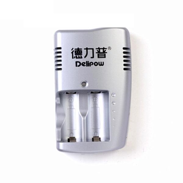 ■品名：CR123急速充電器205■入力：AC100v-240v 50-60hz■出力: DC4.2V、300mA■充電時間：充電1 / 2バッテリーを同時に充電 (4〜8時間で完了)